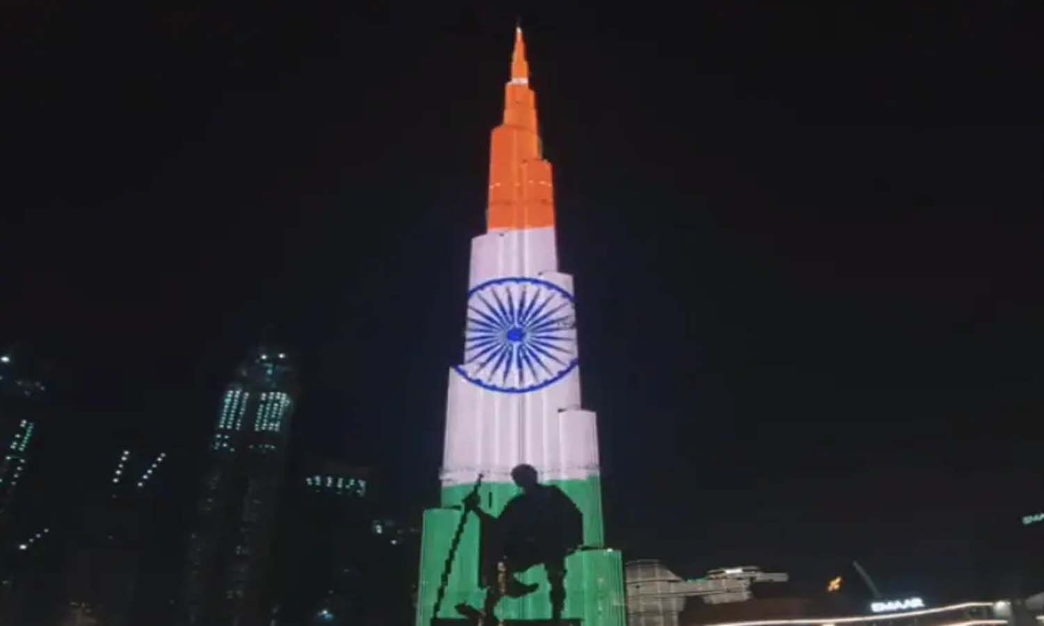 బుర్జ్ ఖలీఫాపై మహాత్ముడి ఫోటో | Dubai’s Burj Khalifa lights up with ...