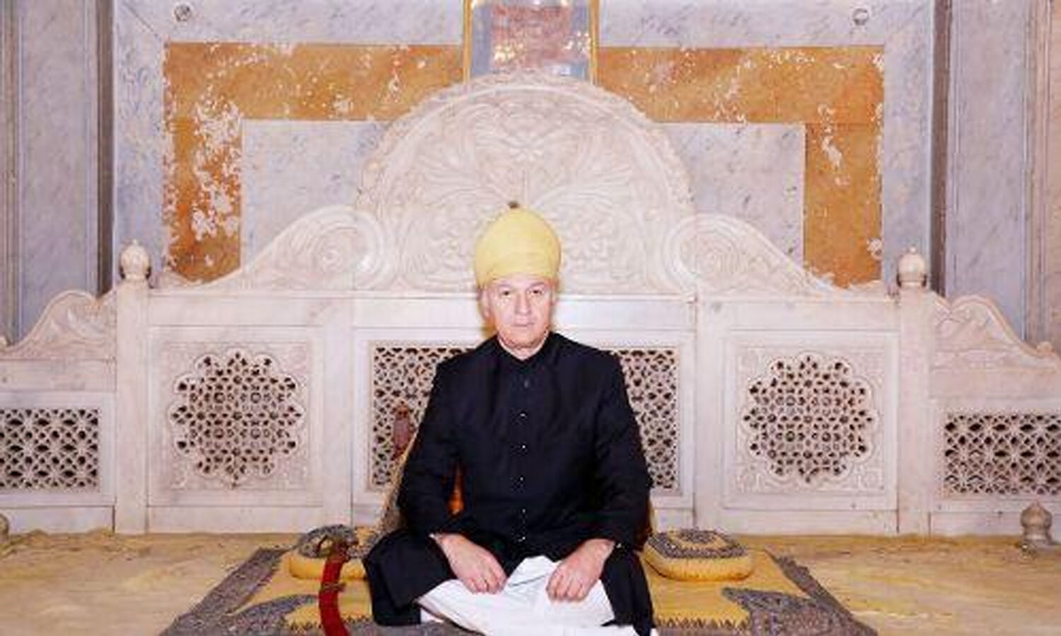 9వ నిజాంగా మహ్మద్‌ అజ్మత్‌ అలీఖాన్‌ | Meet the 9th Nizam Prince Azmet ...
