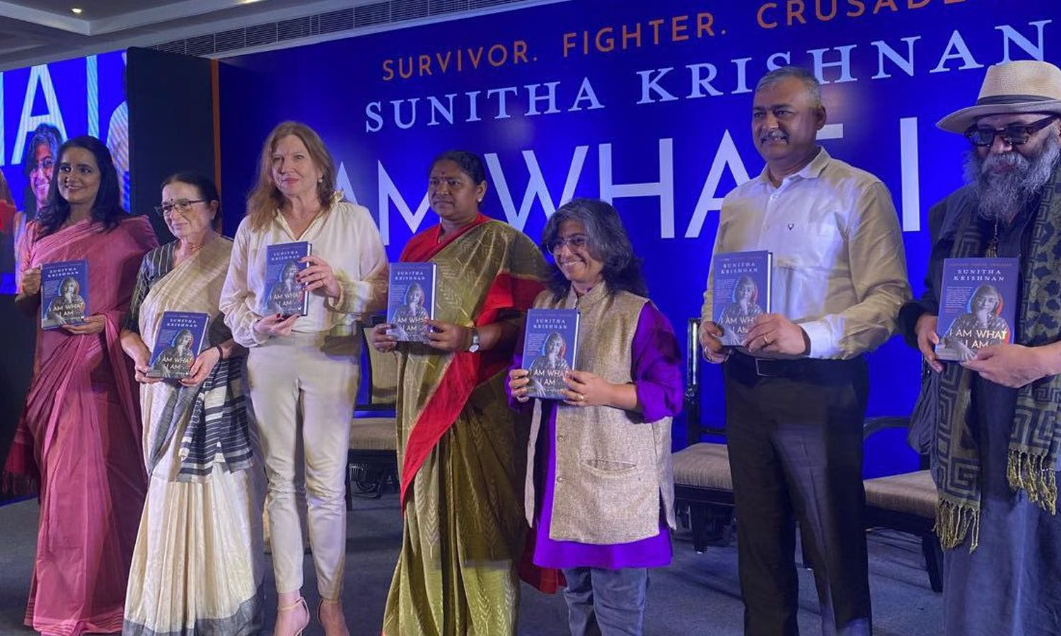 ప్రజ్వల వ్యవస్థాపకురాలు సునీత కృష్ణన్ ఆత్మకథ పుస్తకావిష్కరణ | i am what ...