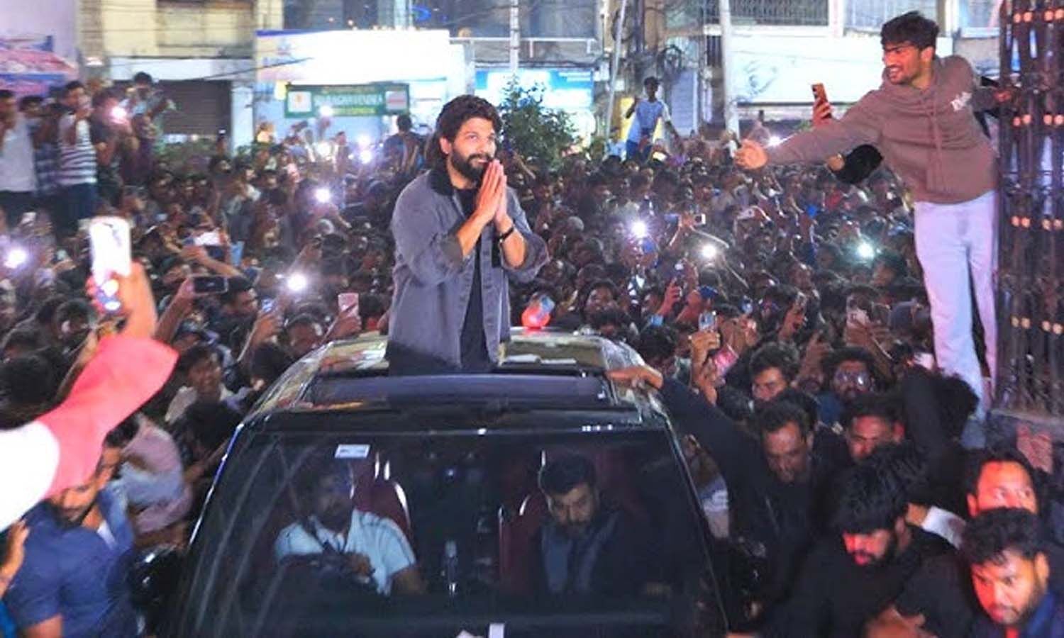 సోషల్‌ మీడియాలో అభ్యంతరకర పోస్టులు.. అల్లు అర్జున్‌ ఫ్యాన్స్‌కు ...